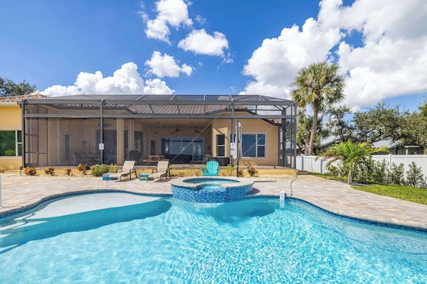 Peace River Waterfront Luxury Living - 5-bd W Pool - Punta Gorda, FL