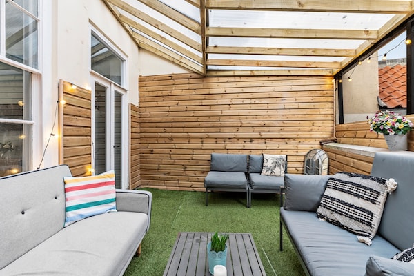 Stunning Central Whitby Abode - Garden Terrace - Robin Hood's Bay