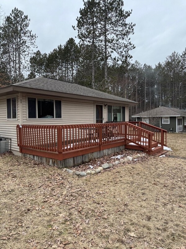 Charming Cottage With Ac 2 Minute Walk From Higgins Lake! - Higgins Lake, MI
