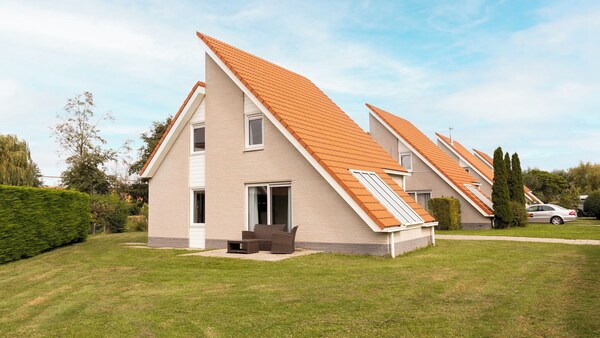 Detached 6-person Bungalow - Renesse