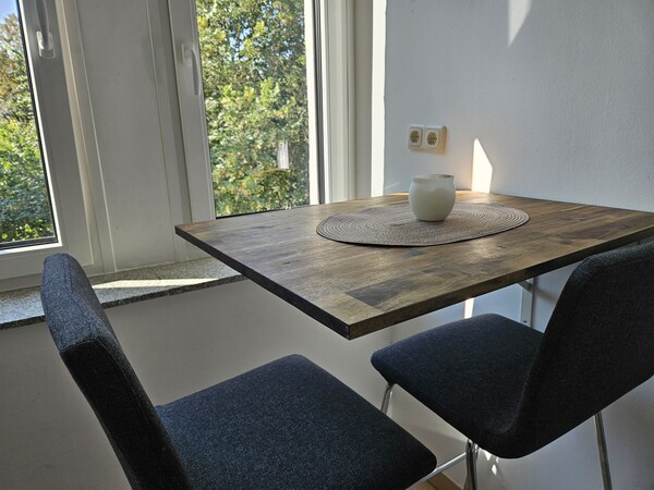 Appartamento-economica-bagno Privato-vista Strada-apartment Für Bis Zu 4 P - Kassel