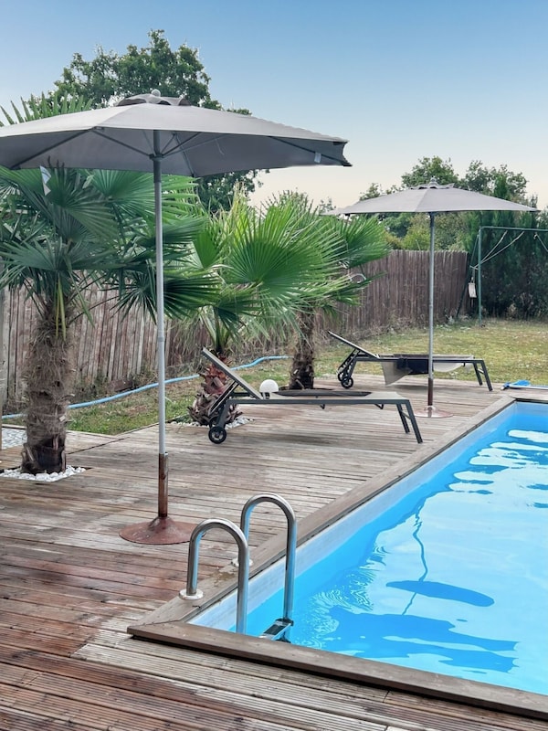 Homerez - Family Villa In Bazac With Private Pool - Aubeterre-sur-Dronne