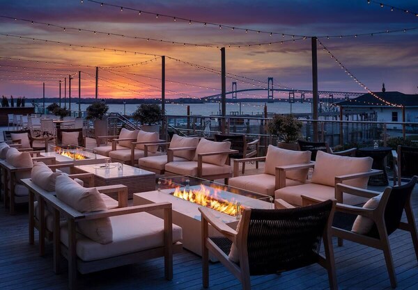 Picturesque Harbor Hotel With Outdoor Pool | Relaxing Waterview Room - Newport, RI