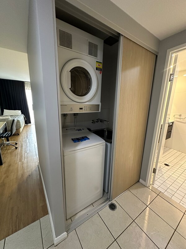 One Bedroom Spa Apartment - Waratah