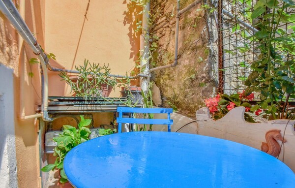 Bonita Casa De 1 Dormitorio En Pieve. - Liguria