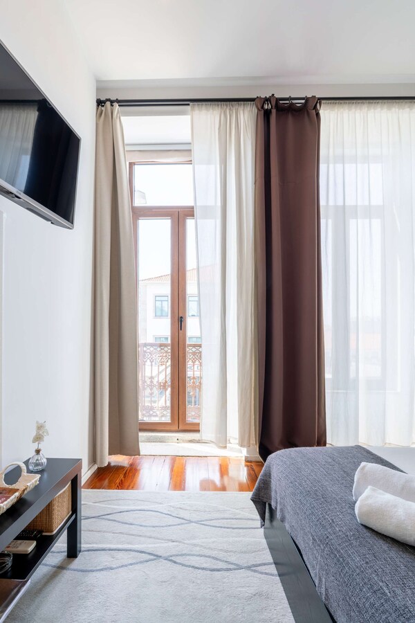 Charming Studio W/ Balcony, A/c And Kitchen - Porto