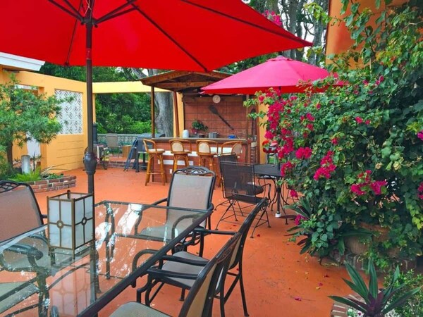 Rv Efficiency W/pool Access --Quiet, Clean, Cable/wifi, Utilities Included-- - Hollywood, FL