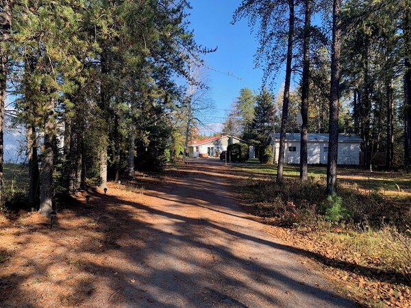 Tres Grand Chalet Intime Au Lac Docteur - Saguenay