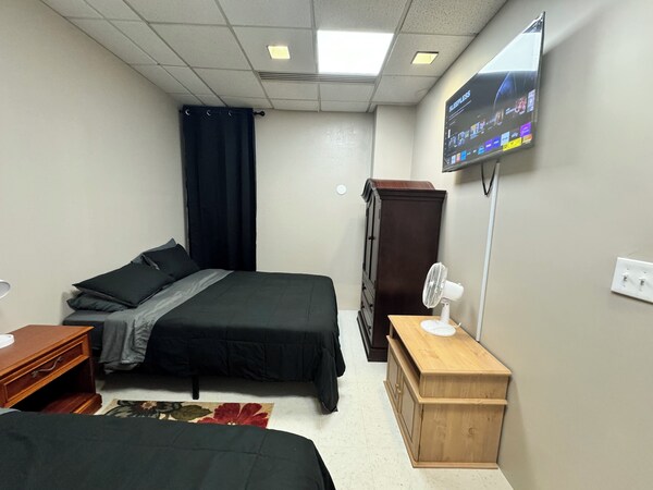 Charming 1-bedroom Apartment With Ac, Fitness Room Private Parking . - Hoover, AL