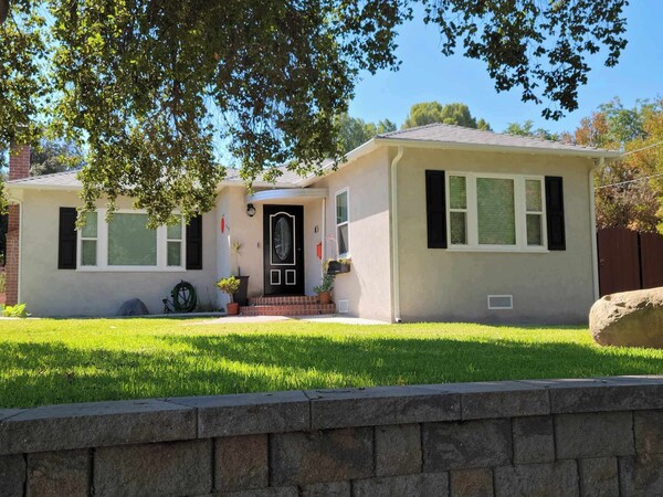 Luxury Eco-retreat, Historic Redlands, Orange Blossom Views, Near Kimberly Crest - Redlands, CA