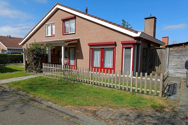 Haus In Breskens Nahe Strand Und Leuchtturm - Groede