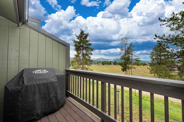 Beautifully Renovated 2 Bedroom With Clubhouse - Fraser, CO