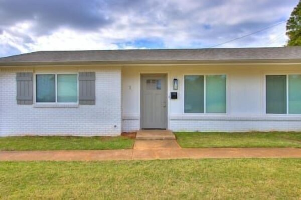 2-bedroom Cottage W/ King Bed - Oklahoma