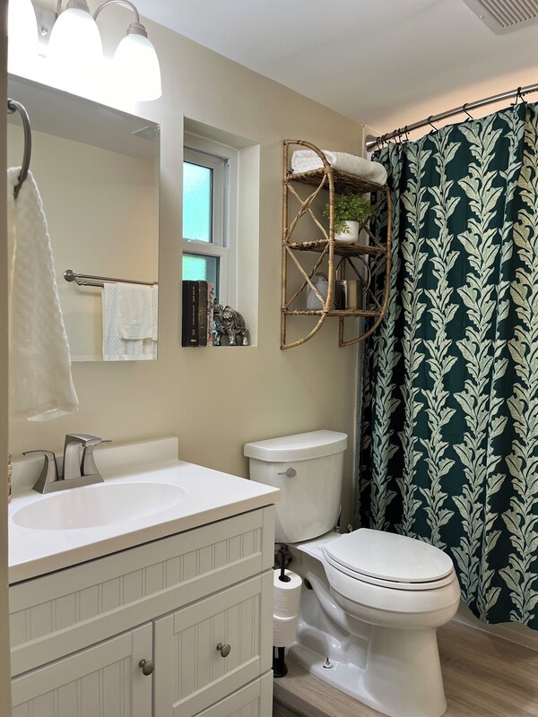 Palmy Jungalow, A Serene Pet-friendly Studio, Mount Dora - Lake Yale, FL