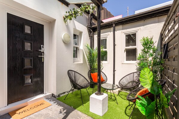Modern Bungalow Close To Beach , Town Centre - Sussex
