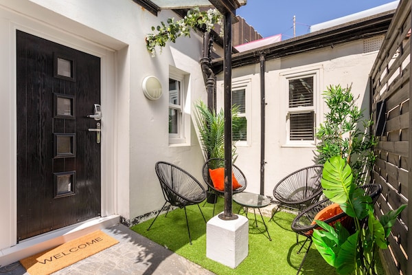 Modern Bungalow Close To Beach , Town Centre - Sussex
