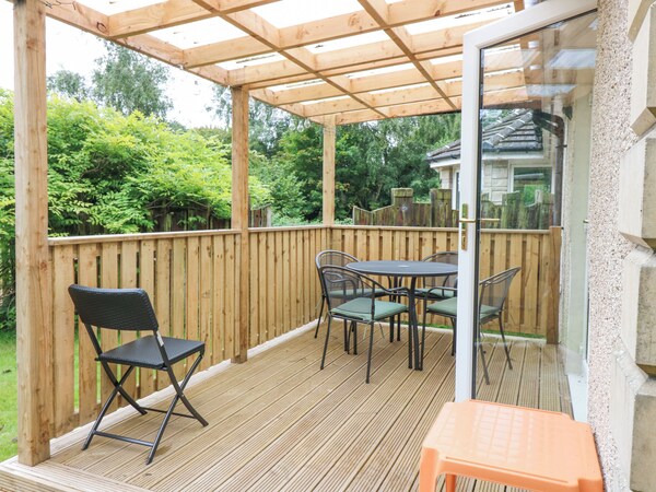 Hedgehogs Cottage, Pet Friendly, With A Garden In Glenrothes - Kirkcaldy