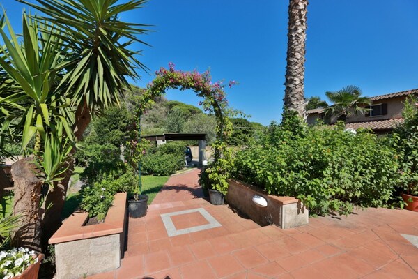 Casa G Un Giardino Su Portoferraio - Marina di Campo