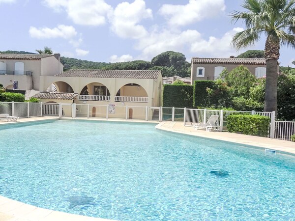 Lovely Apartment For 4 Guests With Pool, Wifi, Tv, Patio, Pets Allowed And Parking - Gassin