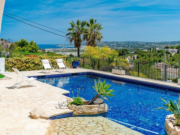 Beautiful Private Villa For 8 People With Private Pool, A/c, Wifi, Tv, Patio And Parking - Dénia