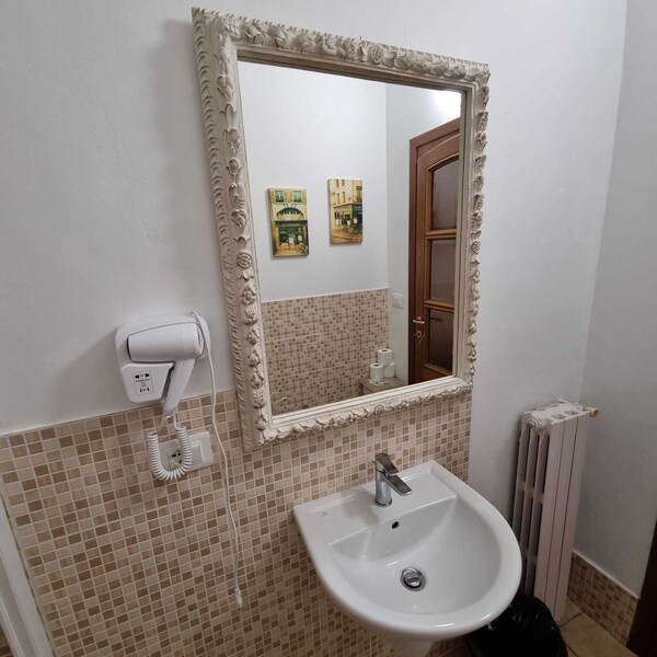 Habitación 'L'angolo Azzurro' Con Wi-fi Y Aire Acondicionado - Asti, Italia