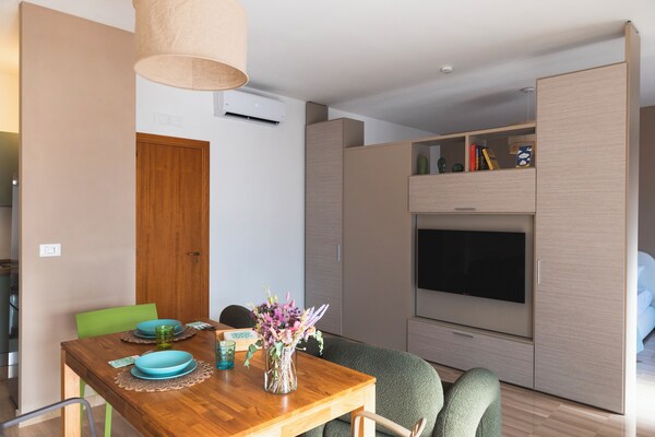 Soqquadro Es Una Encantadora Casa De Vacaciones Ubicada En El Corazón De Puglia. - Corato