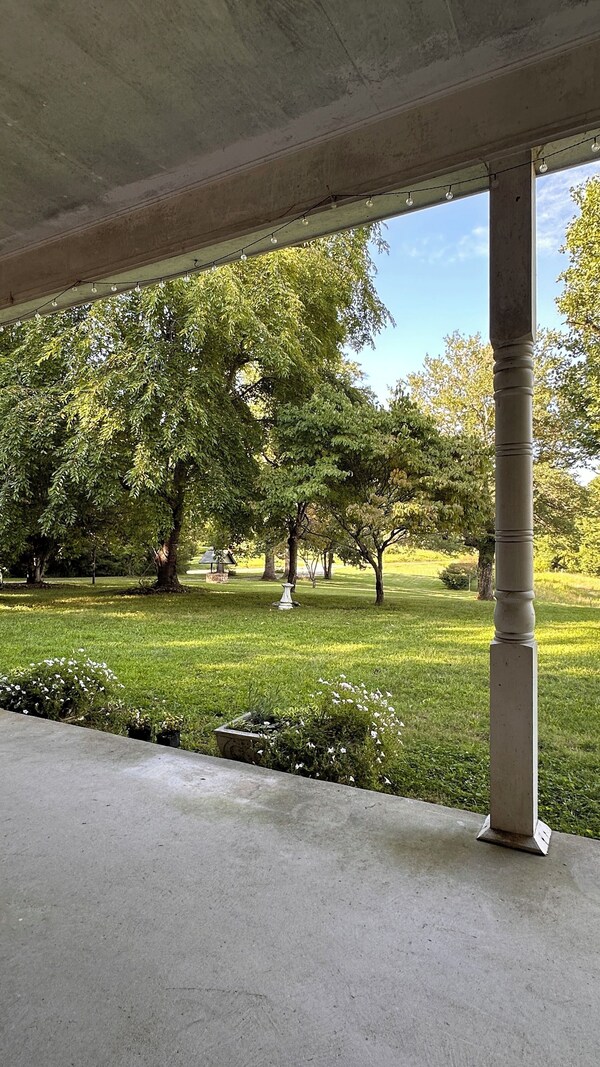 Country Retreat Minutes From Hendersonville With Private Hot Tub - Hendersonville, NC