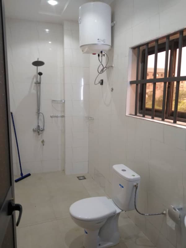 Chic 1-bedroom With Ac And Wifi In Awesome Lomé Security Agent - Lomé