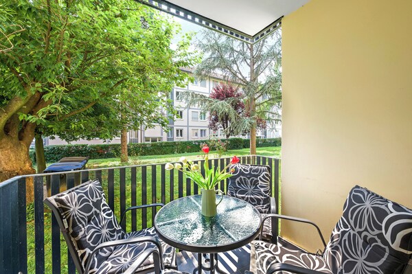 Modern Vacation Apartment With 4 Bedrooms In Heilbronn On The Neckarpromenade - Neckarsulm