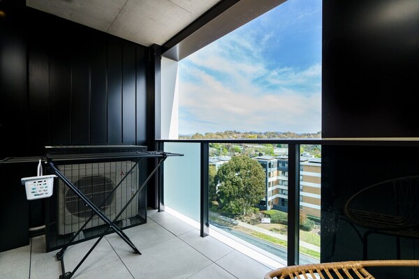 New To Vrbo: Luxurious 2br Escape With Exceptional Amenities - Canberra