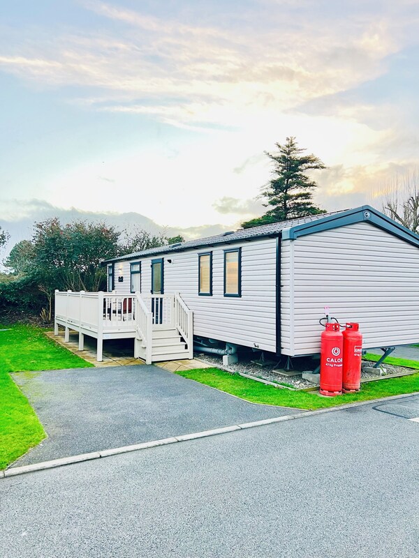 The Beach Retreat - Homely Beachside Caravan On 5* Park - Cornouailles