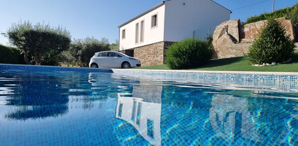 Spacious 1-bedroom House With Wifi And Ac In Enchanting Viseu - São João da Pesqueira