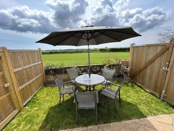 3 Bed Apartment In St Peter, Jersey - Jersey