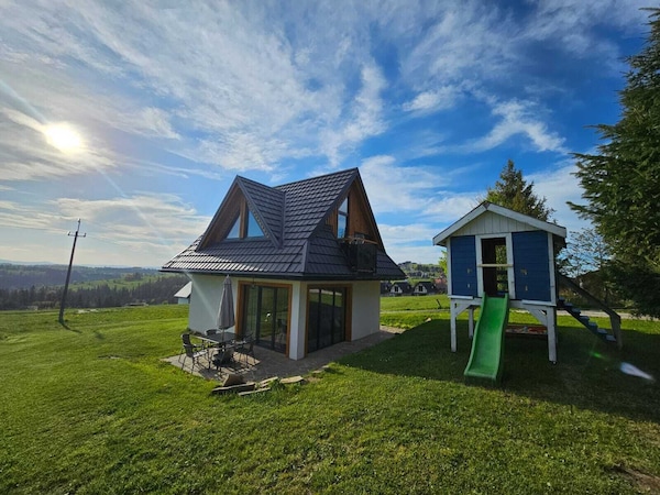Soothing Chalet With Wifi In Charming Czerwienne In Lesser Poland. - 