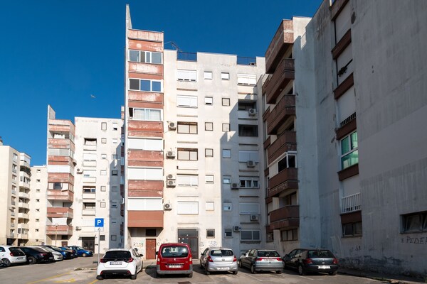 Three Bedroom Apartment With Balcony Zadar (A-23521-a) - Zadar