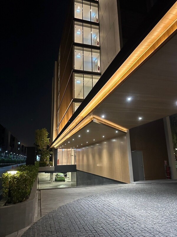 Cozy 1-bedyour Urban Escape: U-charoen, Town In Town - Bangkok