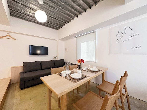 Modern 1 Br Apartment Good For 6 People - 히로시마시