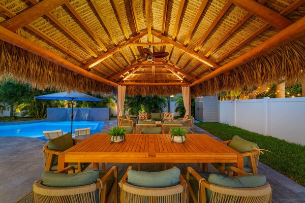 Luxury Home W/ Private Suite~heated Pool~tiki Hut - Sunrise, FL