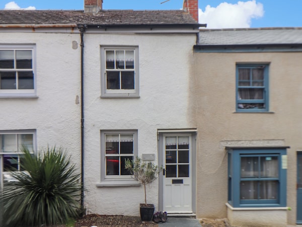 Cobblestone Cottage, Family Friendly, With A Garden In Bude - Holsworthy