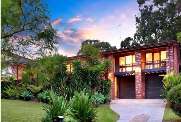 Swimming Pool - Sleeps 8 - Blacktown