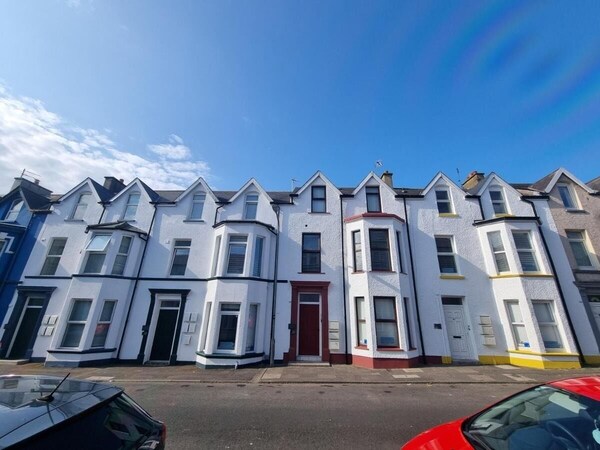 Princess Yellow 3 ~Golf 10min Walk/ Parking Permit - Castlerock