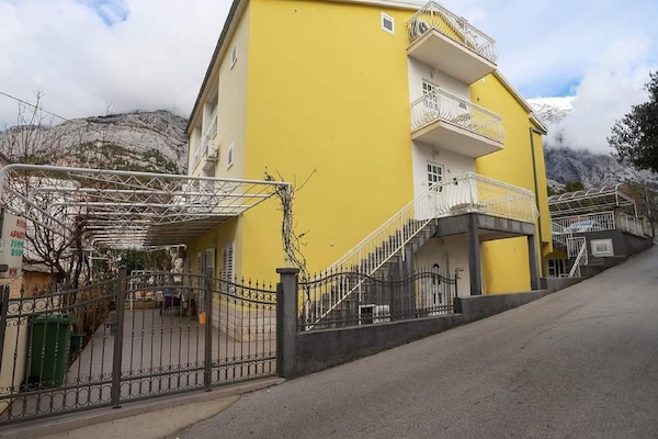 Apartments Pezo - Superior One Bedroom Apartment - Promajna