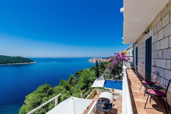 Villa Adrian - Six Bedroom Villa With Swimming Pool And Sea View - Srebreno