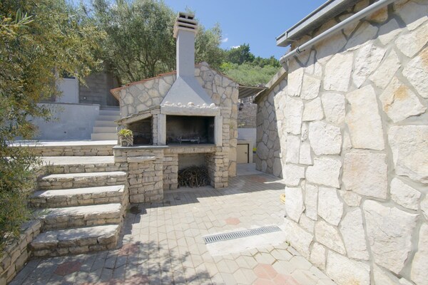 Stone House Blaca - Two Bedroom Stone House With Terrace And Sea View - Korčula