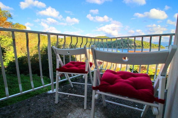 Apartments Nodilo - One Bedroom Apartment With Balcony And Sea View (Apt 1) - Mljet
