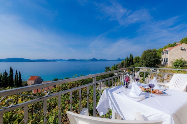 Apartments Cypress Sea Cove - Comfort Studio Apartment With Balcony And Sea View (A1) - Slano
