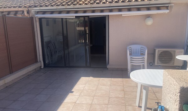Bright Flat With Large Terrace - Le Castellet