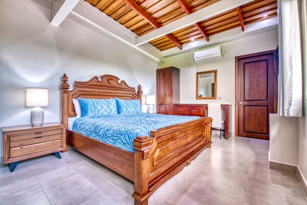 Luxurious 8-br Private Resort With Pool & Health Club. 5 Minutes From The Beach - Nosara