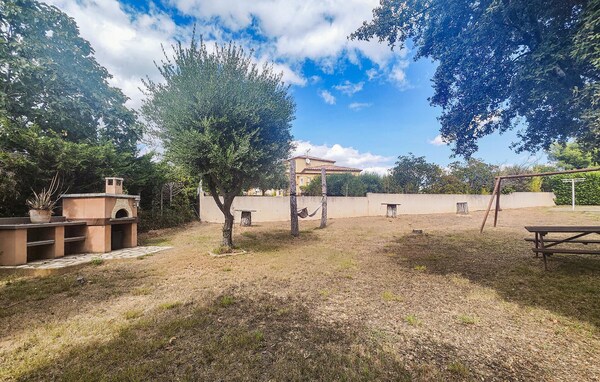 Increíble Casa En Creissan - Capestang