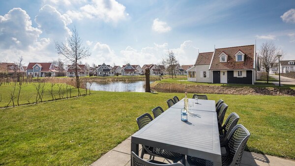 Group Accommodation For 10 Persons - Bruinisse